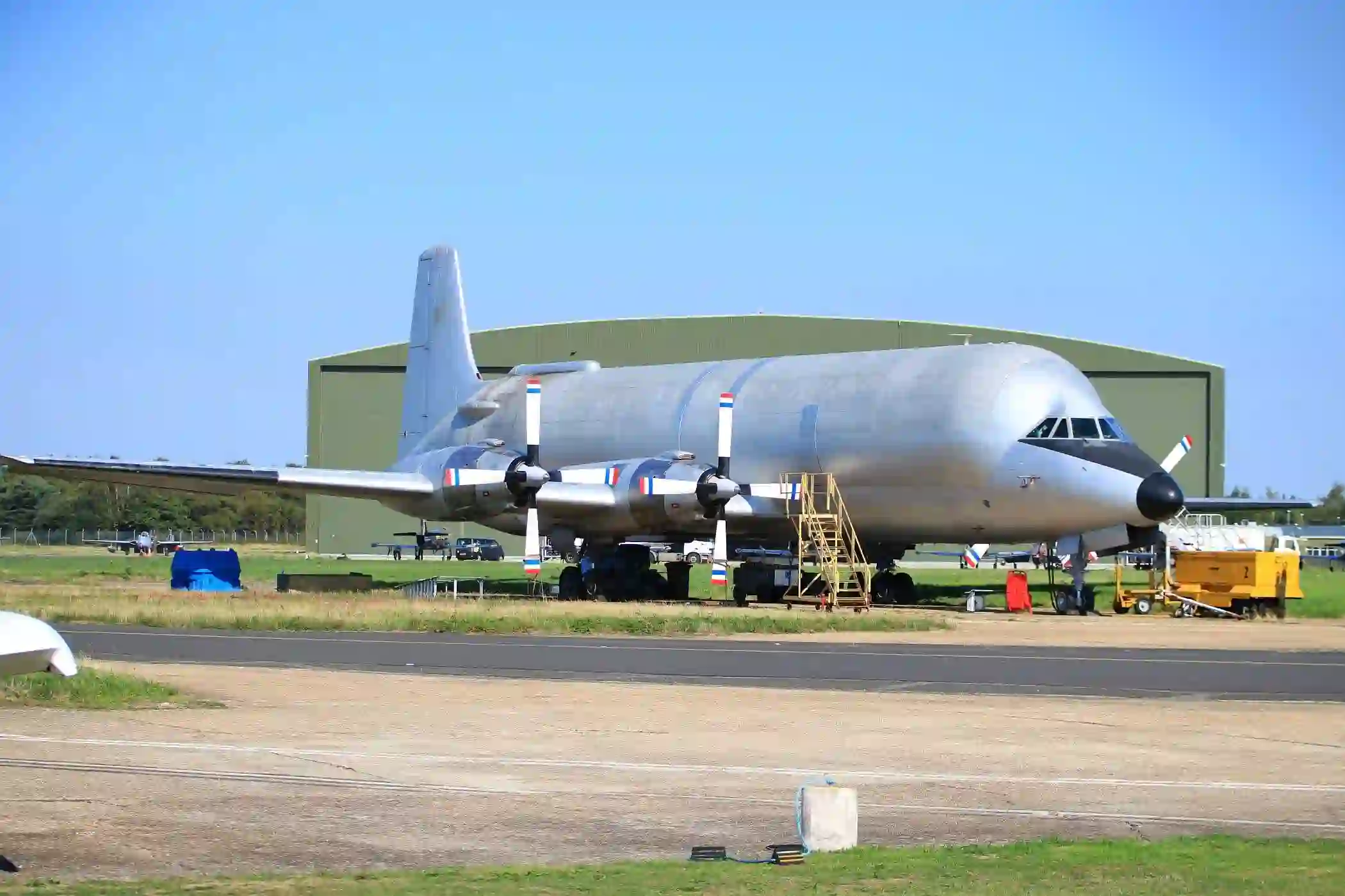 Farewell to the Skymonster: Rare Cargo Plane Dismantled | Aviasion
